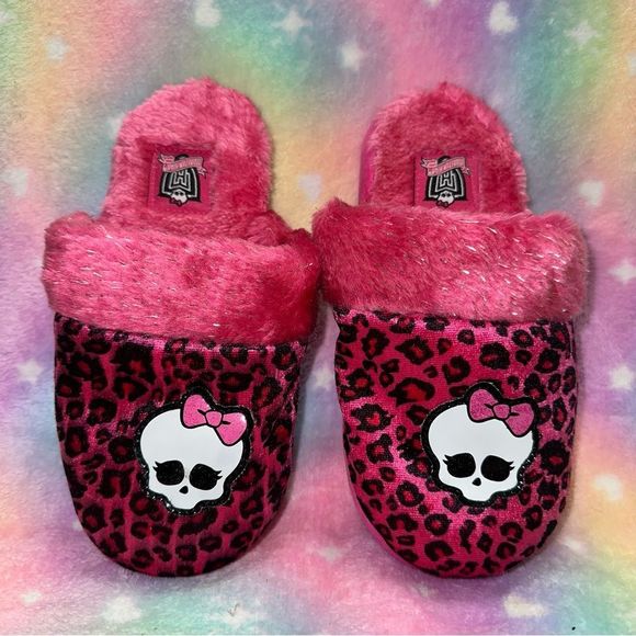 monster high | Shoes | Monster High Slippers Print Leopard Size 2 ...